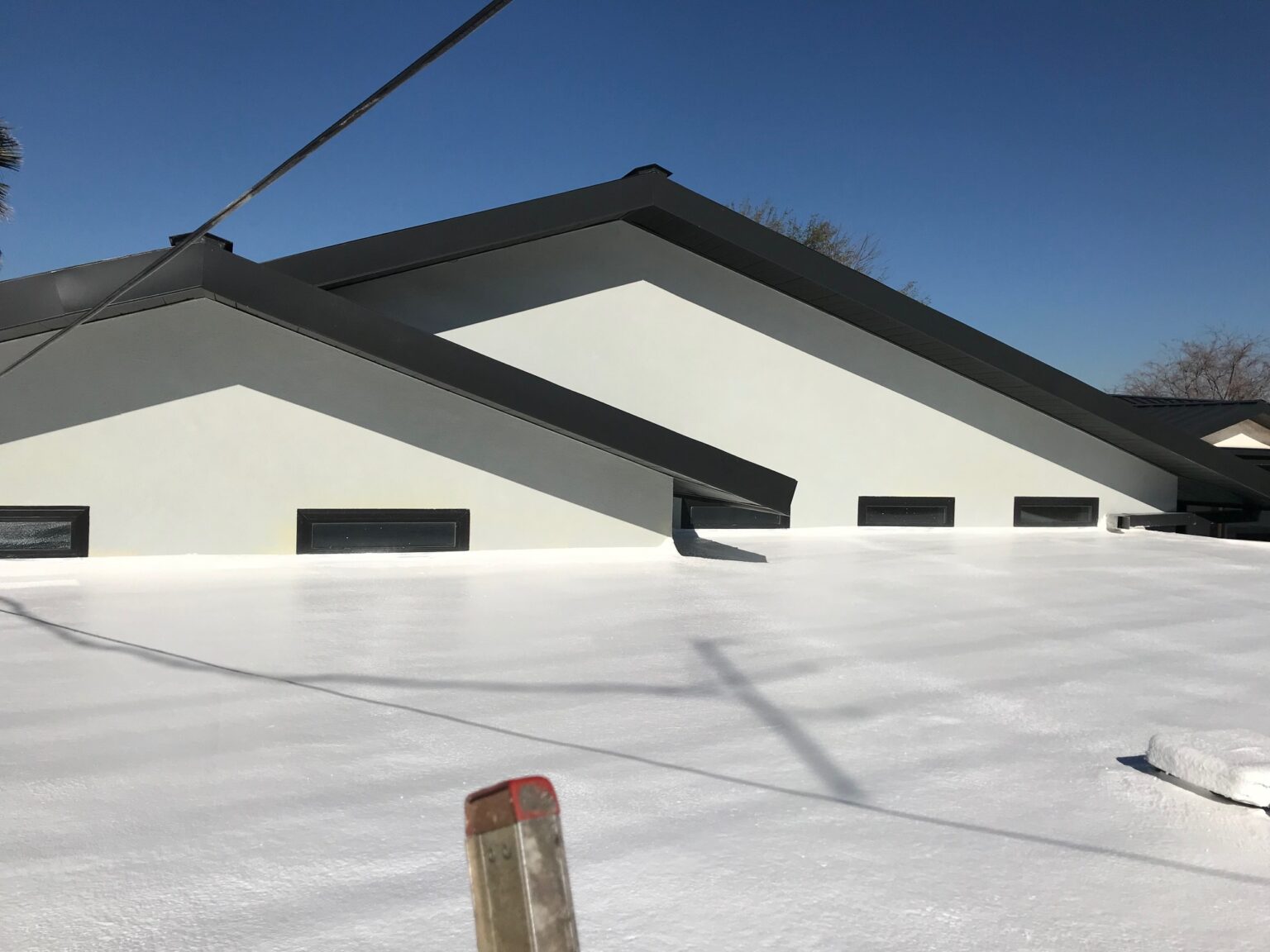 FLAT ROOF SYSTEM – SLOPES, TYPES, COST ESTIMATE AND BENEFITS - Almeida ...